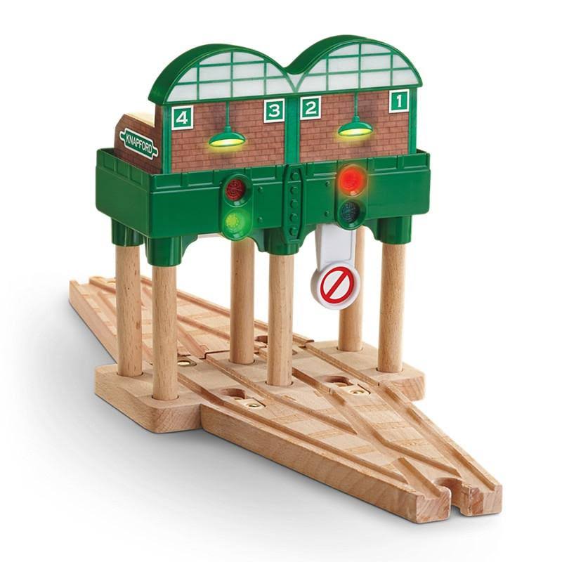 Fisher Thomas Friends Wooden Railway Logan and The Big Blue Engines Set ...