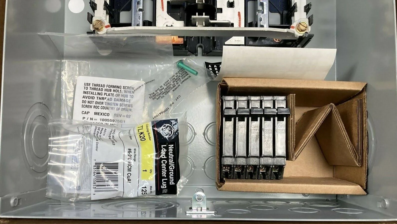 GE 200 Amp 20-Space 40-Circuit Main Breaker Outdoor Load Center ...