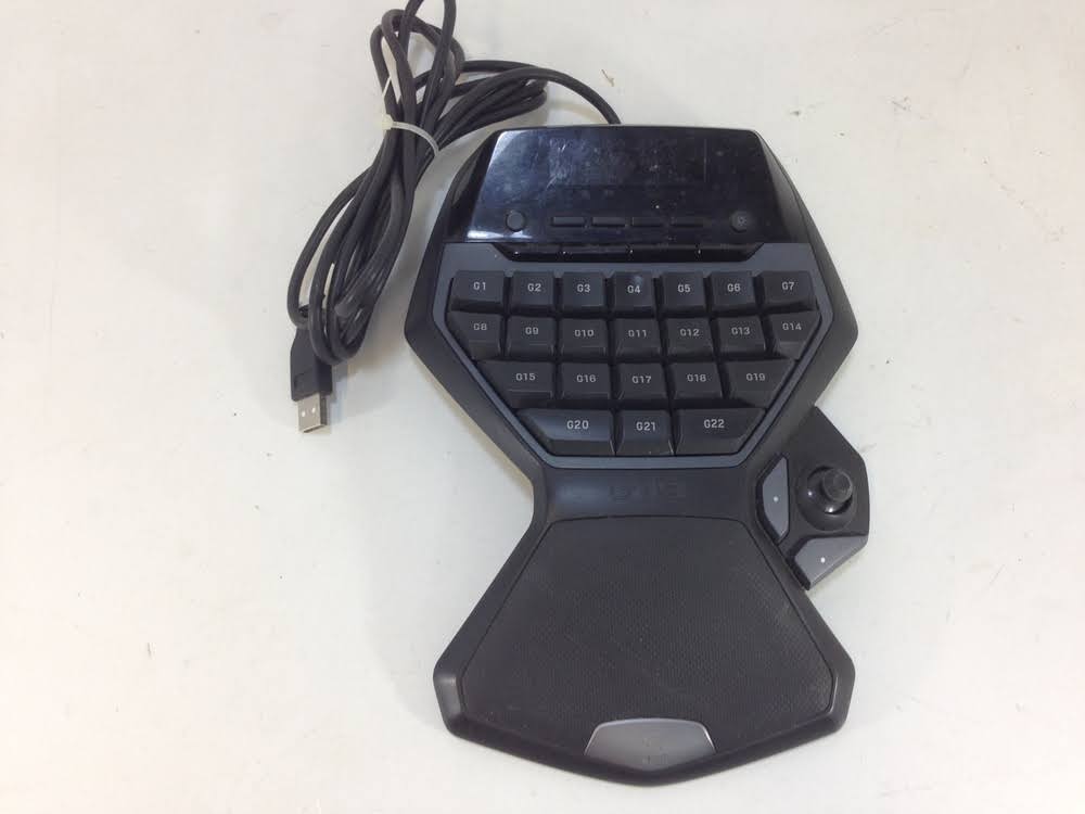 Logitech G13 Advanced Gameboard 840-000052 USB Computer Wired Keyboard ...